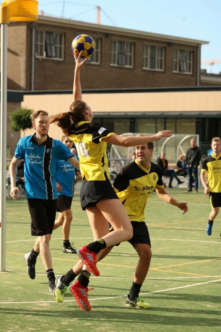 Julia Mars kiest voor ckc Maassluis - Korfbalvereniging c.k.c. Maassluis